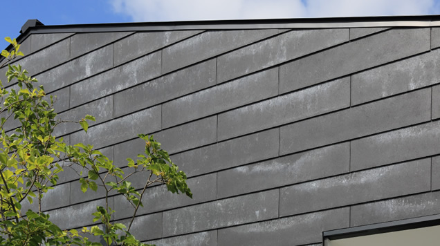 施工事例 | SOLIDO [ソリド] typeM_LAP typeM_FLAT | 屋根材・外壁材・雨といのケイミュー